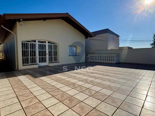 Casa / Sobrado para Locação em Jundiaí/SP Vila Santana II 5 Quartos