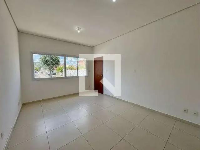 Casa / Sobrado para Locação em Jundiaí/SP Vila Rio Branco 2 Quartos