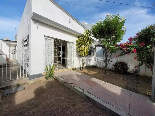 Casa / Sobrado para Locação em Olinda/PE Bairro Novo 3 Quartos