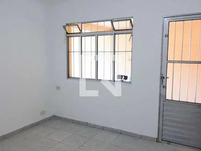 Casa / Sobrado para Locação em Osasco/SP Ayrosa 1 Quartos