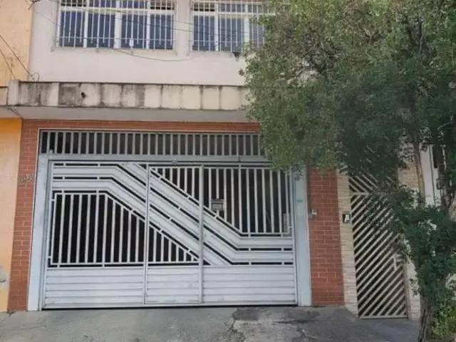 Casa / Sobrado para Locação em Osasco/SP Ayrosa 2 Quartos