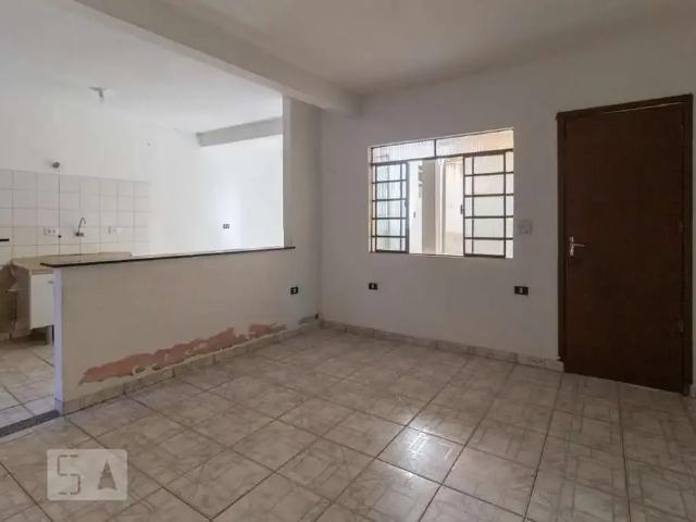 Casa / Sobrado para Locação em Osasco/SP Bela Vista 2 Quartos