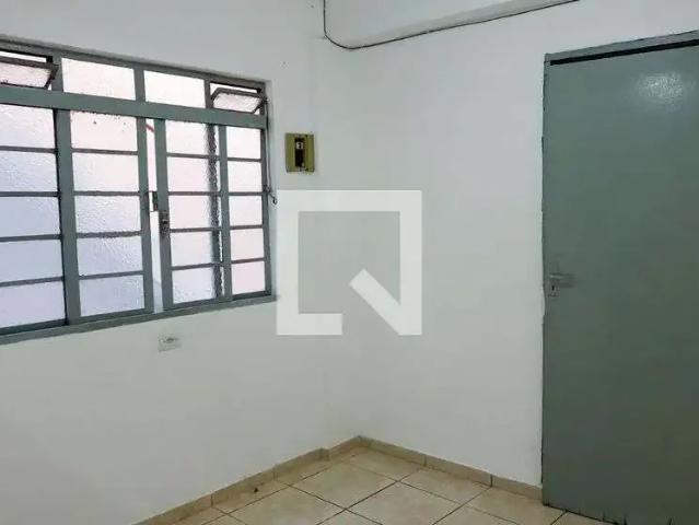 Casa / Sobrado para Locação em Osasco/SP Bussocaba 1 Quartos
