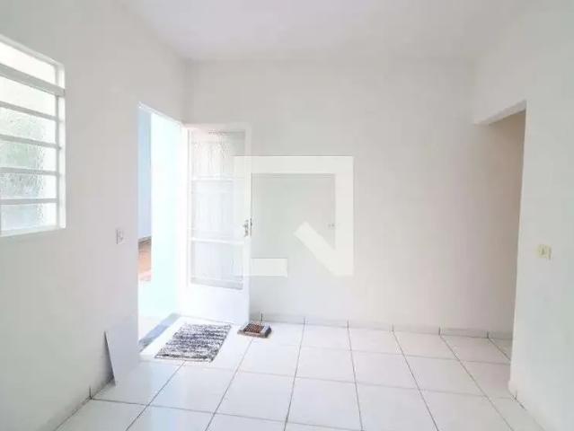 Casa / Sobrado para Locação em Osasco/SP Bussocaba 2 Quartos