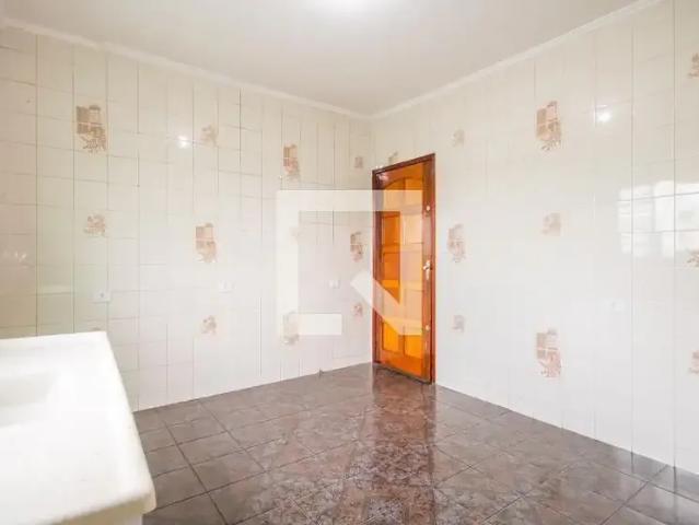 Casa / Sobrado para Locação em Osasco/SP Helena Maria 1 Quartos