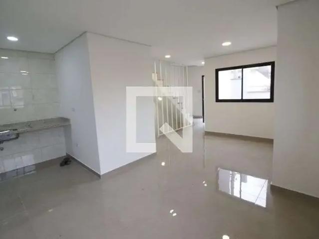 Casa / Sobrado para Locação em Osasco/SP Jardim das Flores 3 Quartos