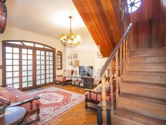 Casa / Sobrado para Locação em Osasco/SP Jardim das Flores 3 Quartos
