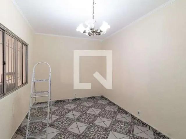 Casa / Sobrado para Locação em Osasco/SP Jardim Roberto 3 Quartos