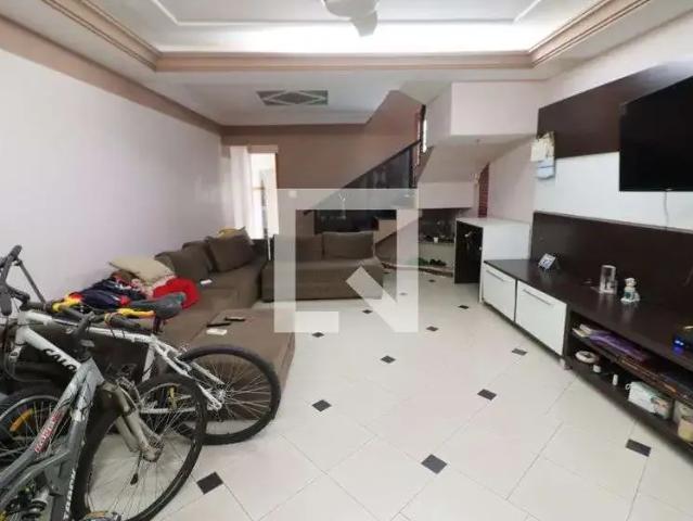 Casa / Sobrado para Locação em Osasco/SP São Pedro 3 Quartos