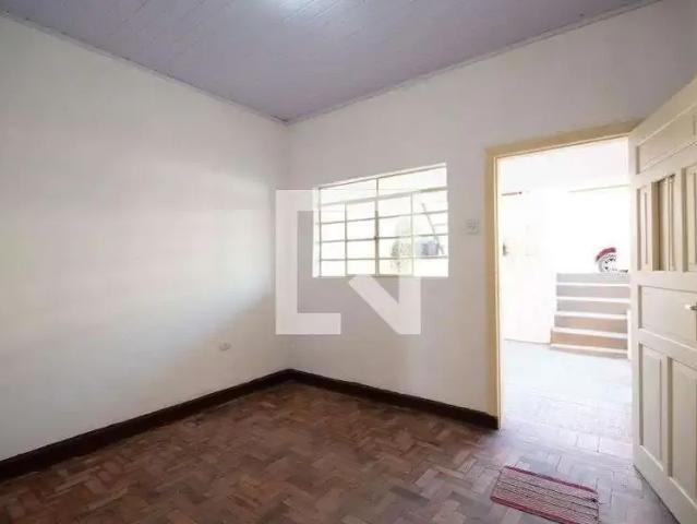 Casa / Sobrado para Locação em Osasco/SP Santo Antônio 2 Quartos
