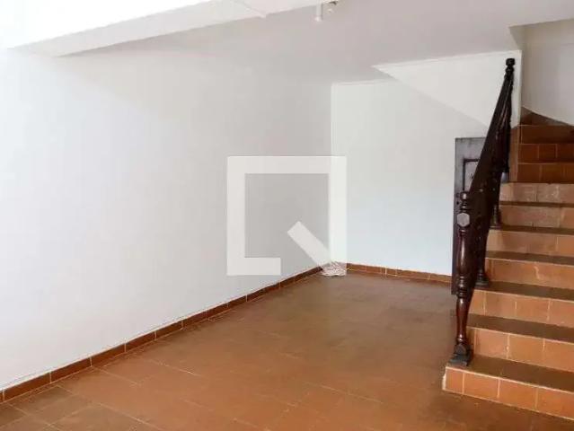 Casa / Sobrado para Locação em Osasco/SP Santo Antônio 3 Quartos