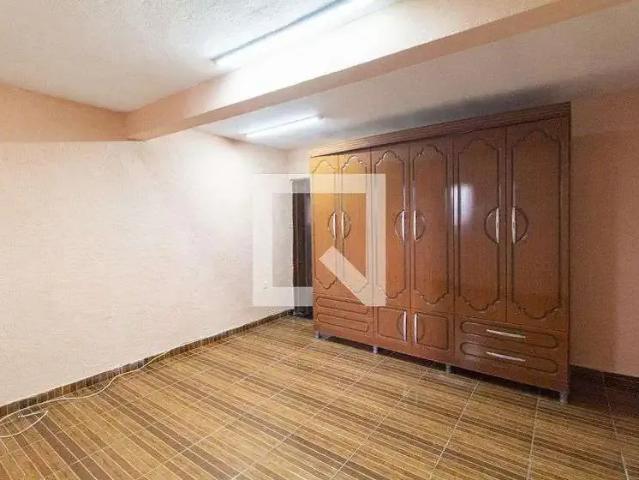 Casa / Sobrado para Locação em Osasco/SP Santa Maria 1 Quartos