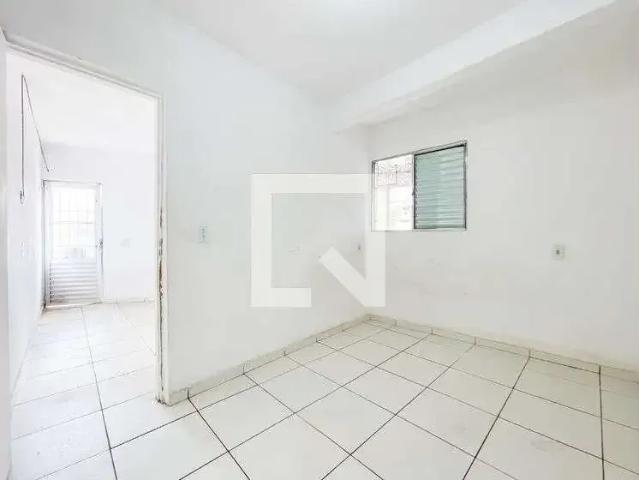 Casa / Sobrado para Locação em Osasco/SP Santa Maria 1 Quartos