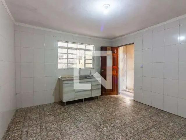 Casa / Sobrado para Locação em Osasco/SP Santa Maria 1 Quartos