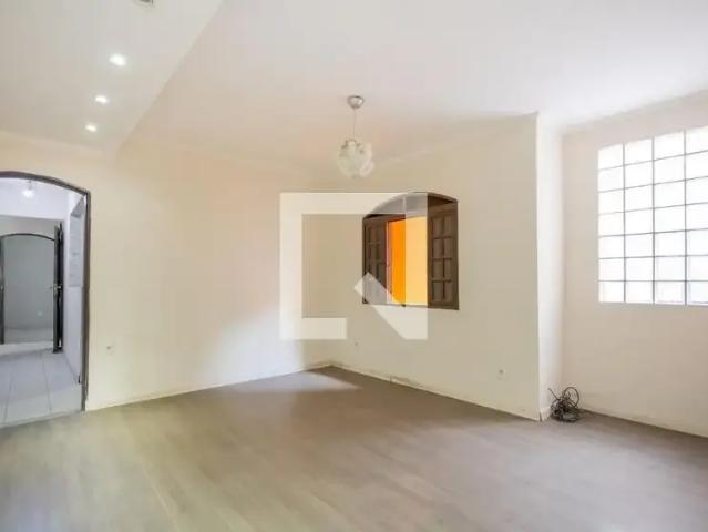 Casa / Sobrado para Locação em Osasco/SP Santa Maria 2 Quartos