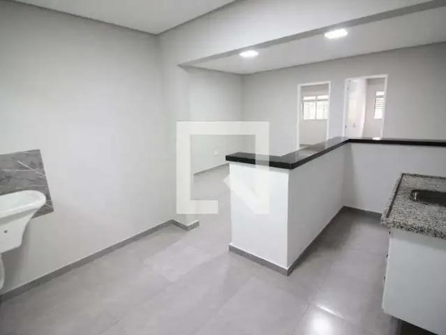 Casa / Sobrado para Locação em Osasco/SP Rochdale 2 Quartos