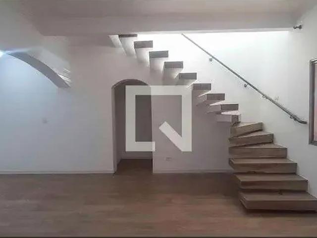 Casa / Sobrado para Locação em Osasco/SP Vila Yara 4 Quartos