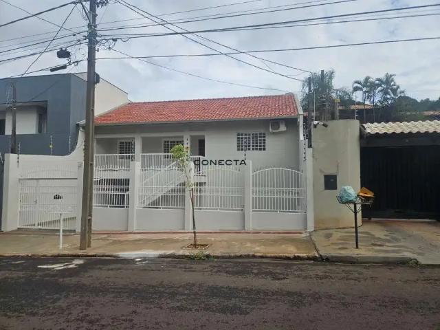 Casa / Sobrado para Locação em Londrina/PR Universitário 3 Quartos