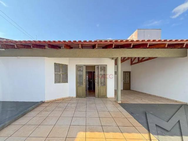 Casa / Sobrado para Locação em Londrina/PR Universitário 4 Quartos