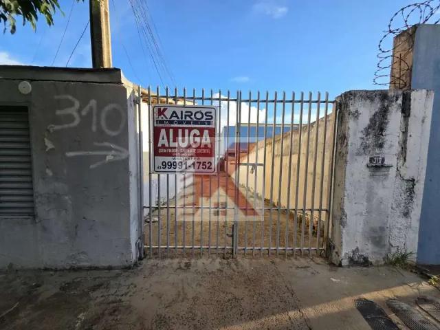 Casa / Sobrado para Locação em Londrina/PR Vila Brasil 3 Quartos