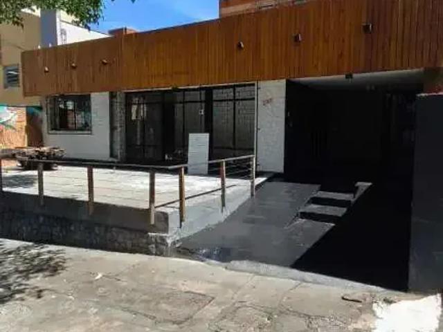 Casa / Sobrado para Locação em Londrina/PR Vila Larsen 1 4 Quartos