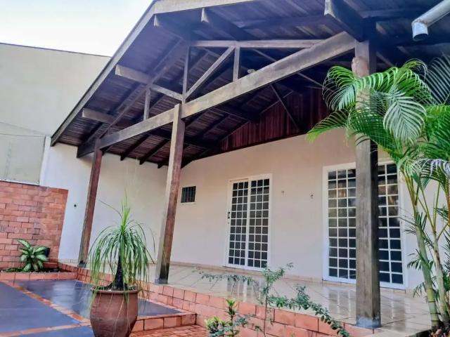 Casa / Sobrado para Locação em Londrina/PR Alpes 3 Quartos