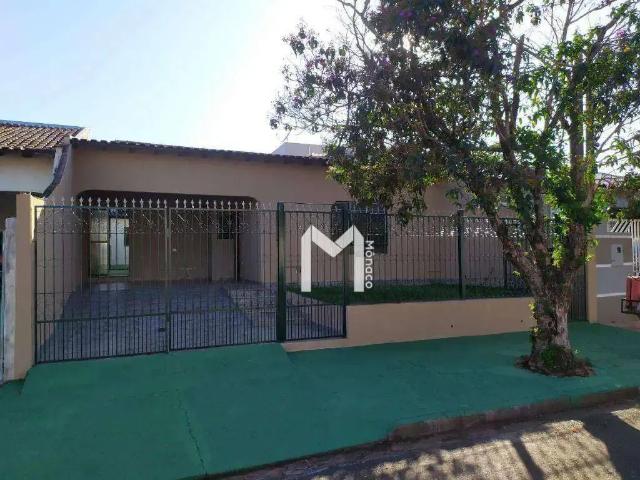 Casa / Sobrado para Locação em Londrina/PR Bandeirantes 3 Quartos