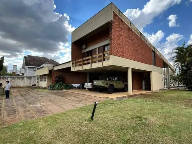 Casa / Sobrado para Locação em Londrina/PR Bela Suiça