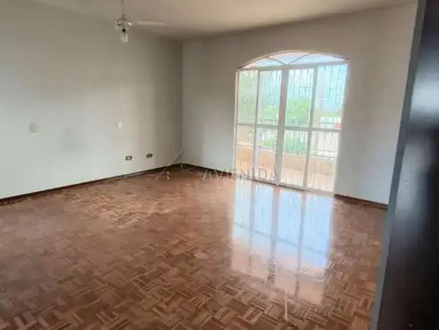 Casa / Sobrado para Locação em Londrina/PR Brasília 6 Quartos