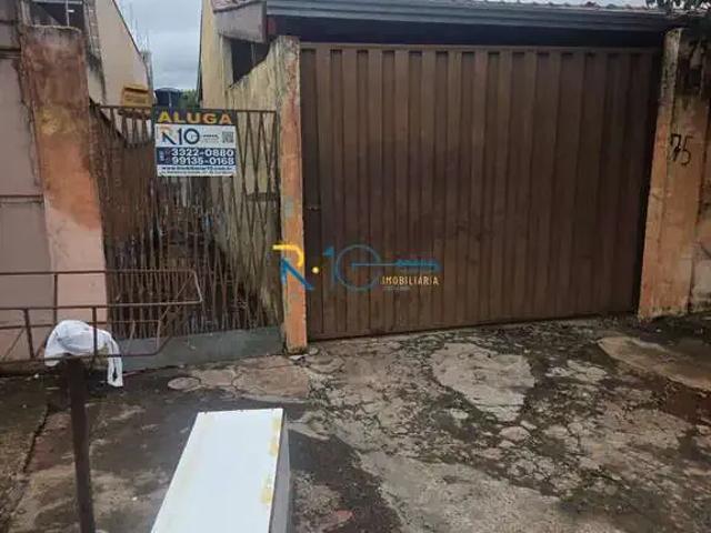 Casa / Sobrado para Locação em Londrina/PR Cafezal 1 Quartos