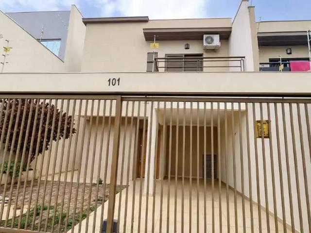 Casa / Sobrado para Locação em Londrina/PR Califórnia 3 Quartos
