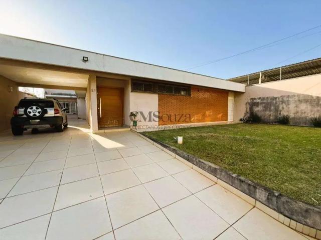 Casa / Sobrado para Locação em Londrina/PR Caravelle 4 Quartos