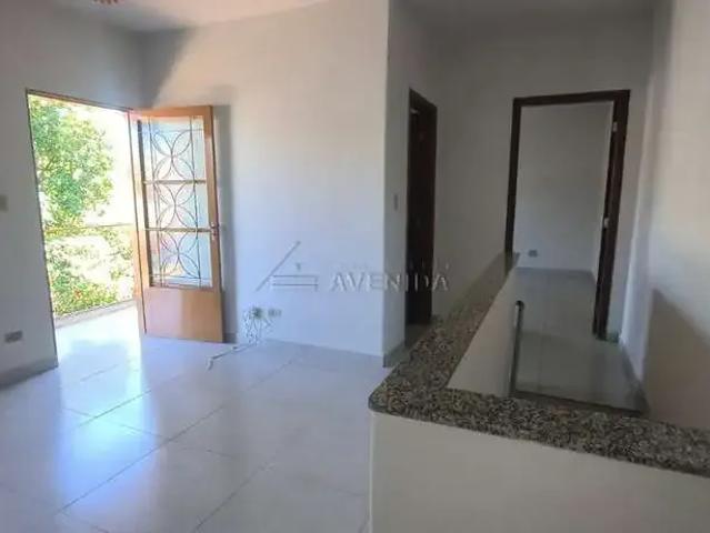Casa / Sobrado para Locação em Londrina/PR Centro 2 Quartos
