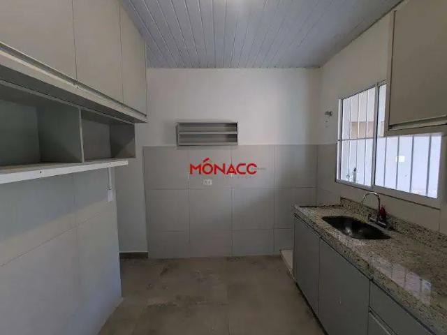Casa / Sobrado para Locação em Londrina/PR Champagnat 3 Quartos