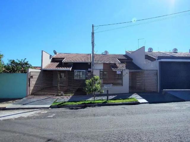 Casa / Sobrado para Locação em Londrina/PR Colúmbia 2 Quartos