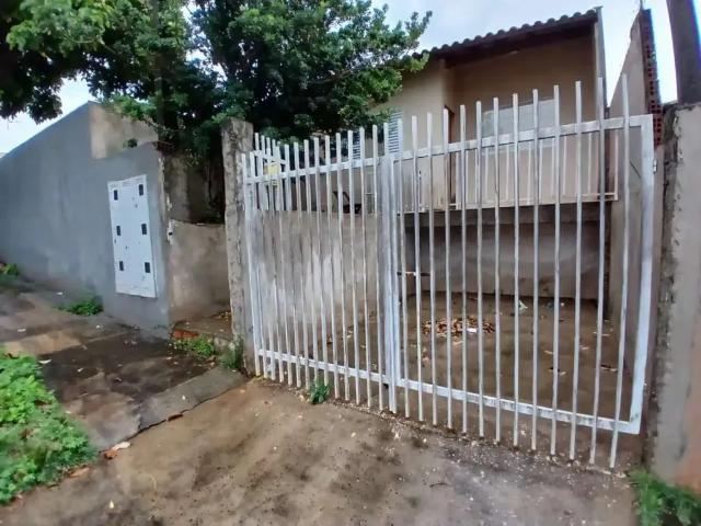Casa / Sobrado para Locação em Londrina/PR Colúmbia 2 Quartos