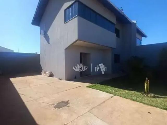 Casa / Sobrado para Locação em Londrina/PR Ernani Moura Lima 3 Quartos