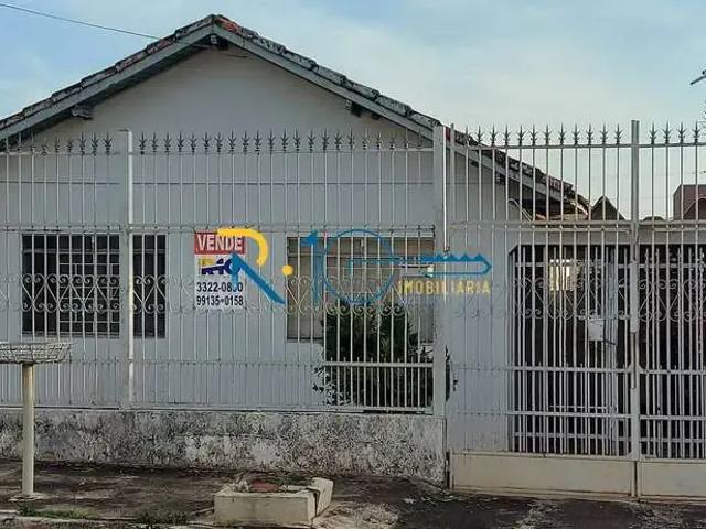 Casa / Sobrado para Locação em Londrina/PR Jardim Alah 3 Quartos