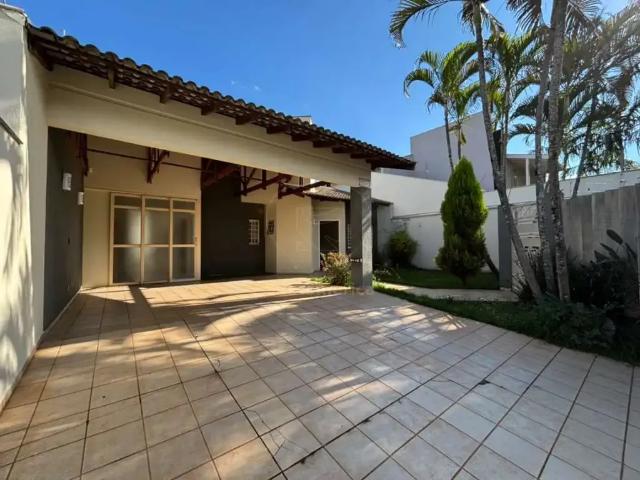 Casa / Sobrado para Locação em Londrina/PR Jardim Burle Marx 3 Quartos