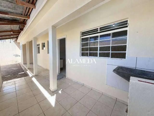 Casa / Sobrado para Locação em Londrina/PR Jardim Guararapes 2 Quartos