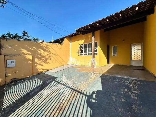 Casa / Sobrado para Locação em Londrina/PR Jardim Esperança 3 Quartos
