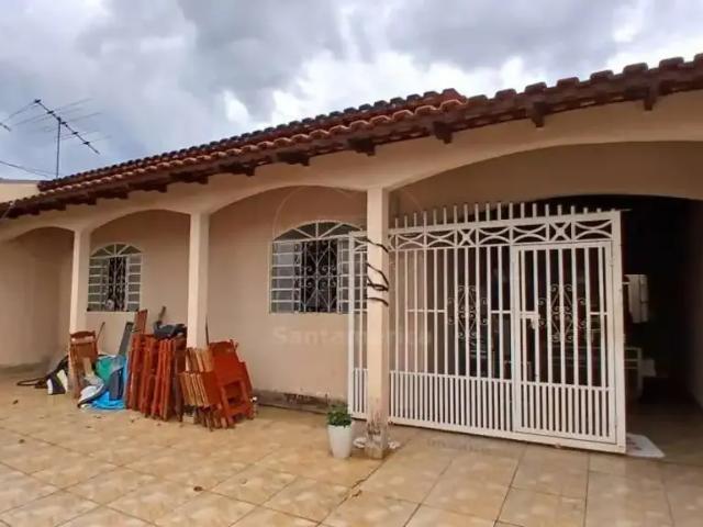 Casa / Sobrado para Locação em Londrina/PR Jardim Itapoá 3 Quartos