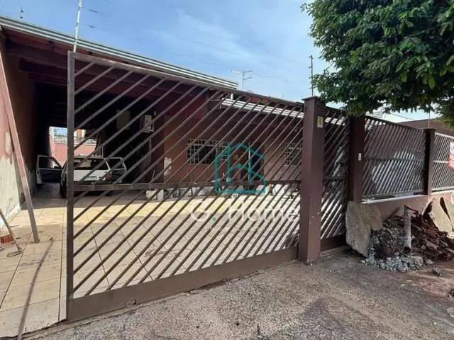 Casa / Sobrado para Locação em Londrina/PR Jardim Itapema 4 Quartos