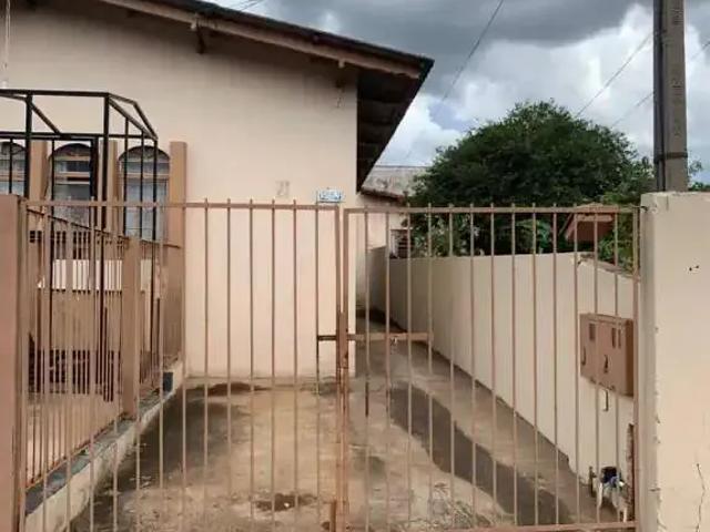Casa / Sobrado para Locação em Londrina/PR Jardim Morumbi 1 Quartos