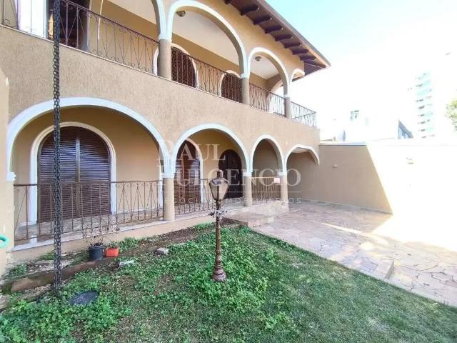 Casa / Sobrado para Locação em Londrina/PR Jardim Santo Antônio 4 Quartos