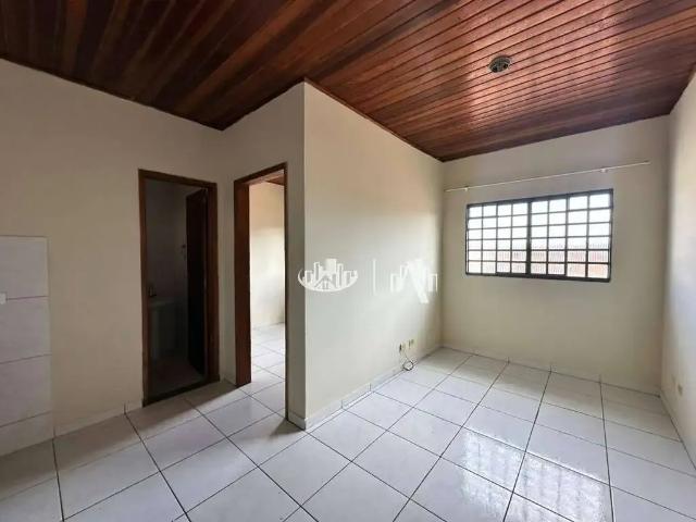 Casa / Sobrado para Locação em Londrina/PR Jardim Piza 1 Quartos