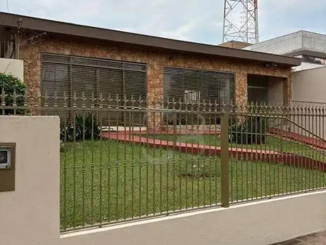 Casa / Sobrado para Locação em Londrina/PR Jardim Tatiani 3 Quartos