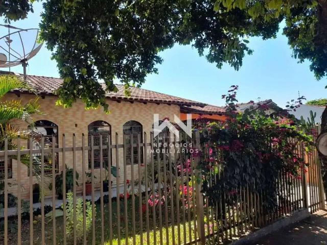 Casa / Sobrado para Locação em Londrina/PR Leonor 3 Quartos