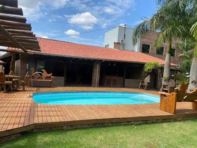 Casa / Sobrado para Locação em Londrina/PR Limoeiro 6 Quartos
