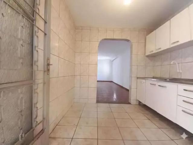 Casa / Sobrado para Locação em Londrina/PR Maria Lúcia 2 Quartos